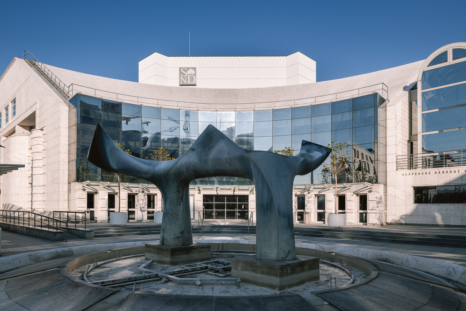 IKONY - Martin Kusý a Pavol Paňák - dafilms.sk | filmy online